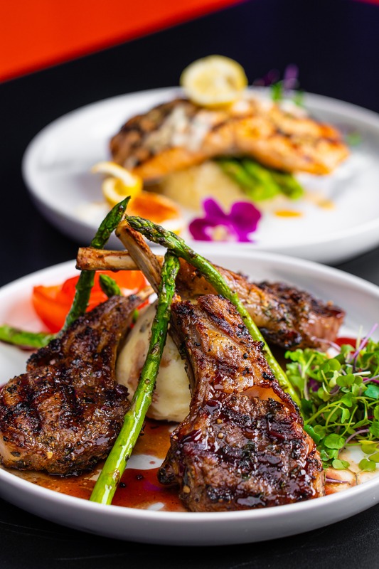 NOSH RESTAURANT & LOUNGE